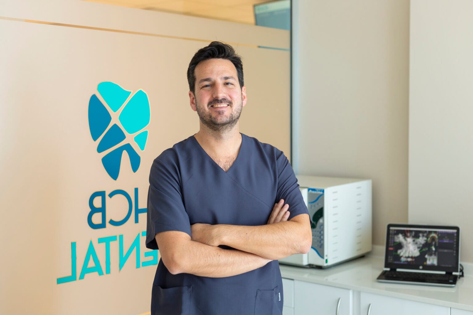 Descubre cómo transformar tu sonrisa en tan solo 24 horas con HCB ...